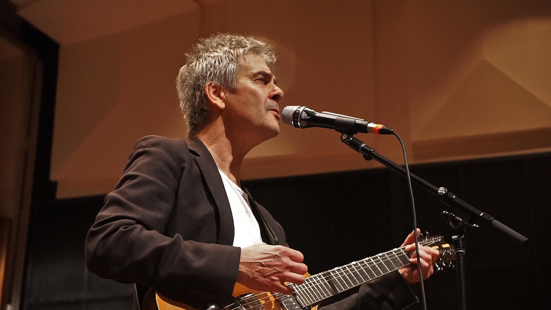 Glenn Buhr: Songs Albums and Videos | DreamPlay